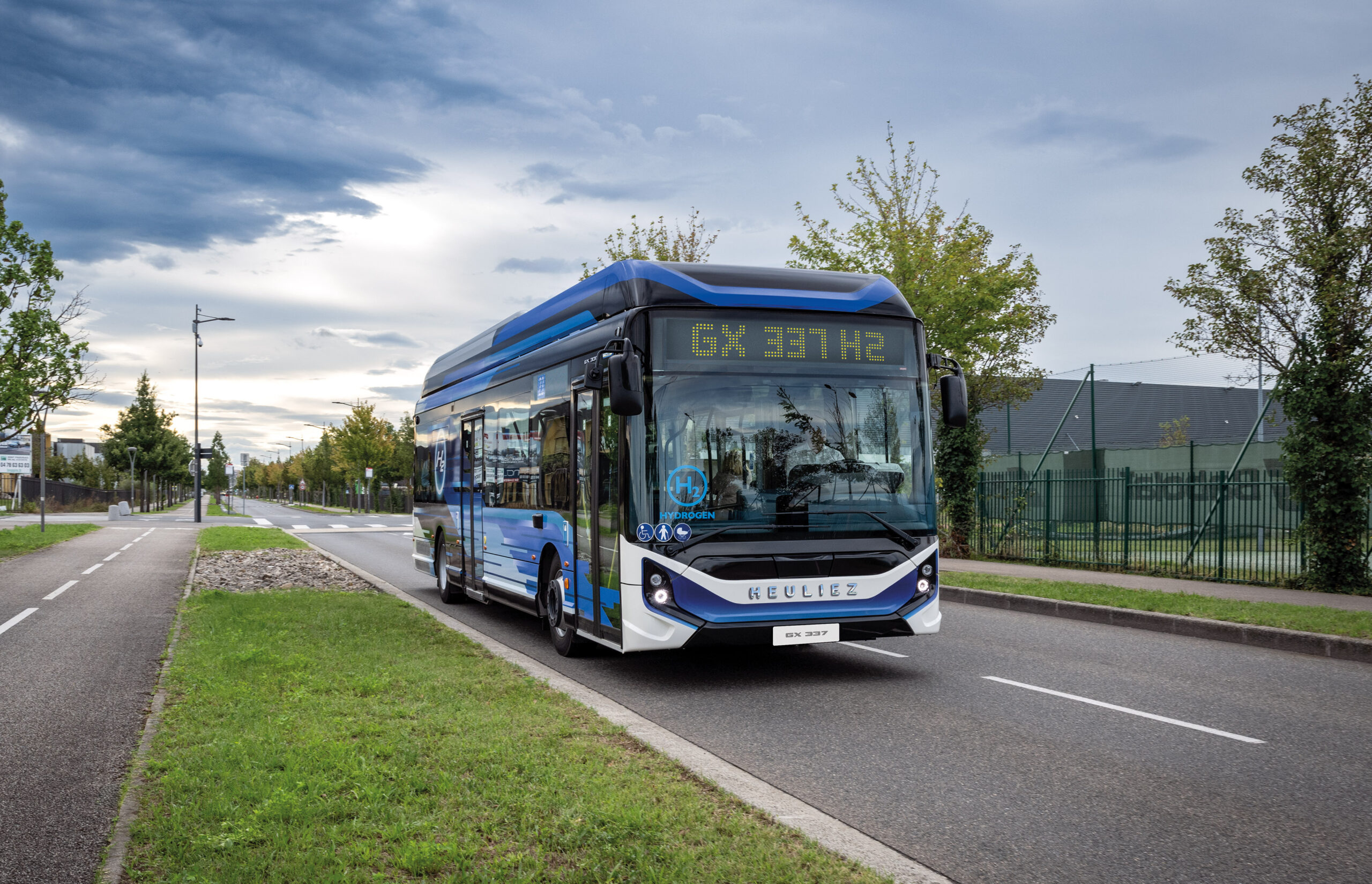 Dunkerque renforce sa flotte de transport propre avec dix autobus à ...